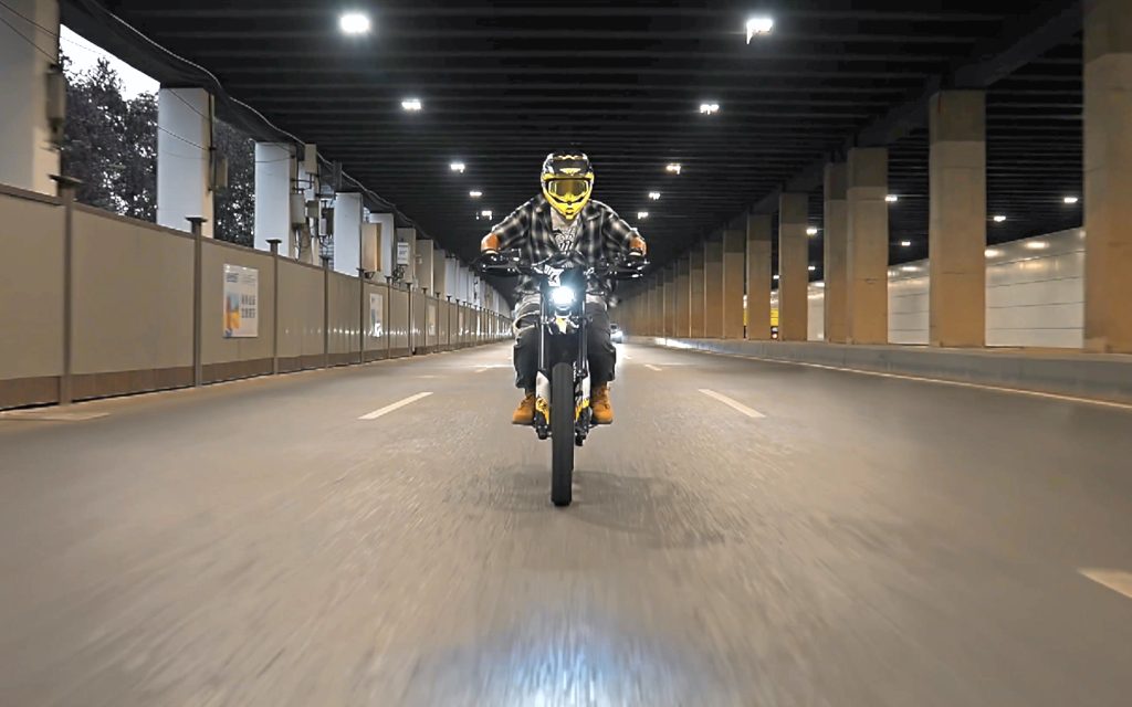 Surron Ultra Bee Black Carbon Edition: Power Meets Performance In An ...