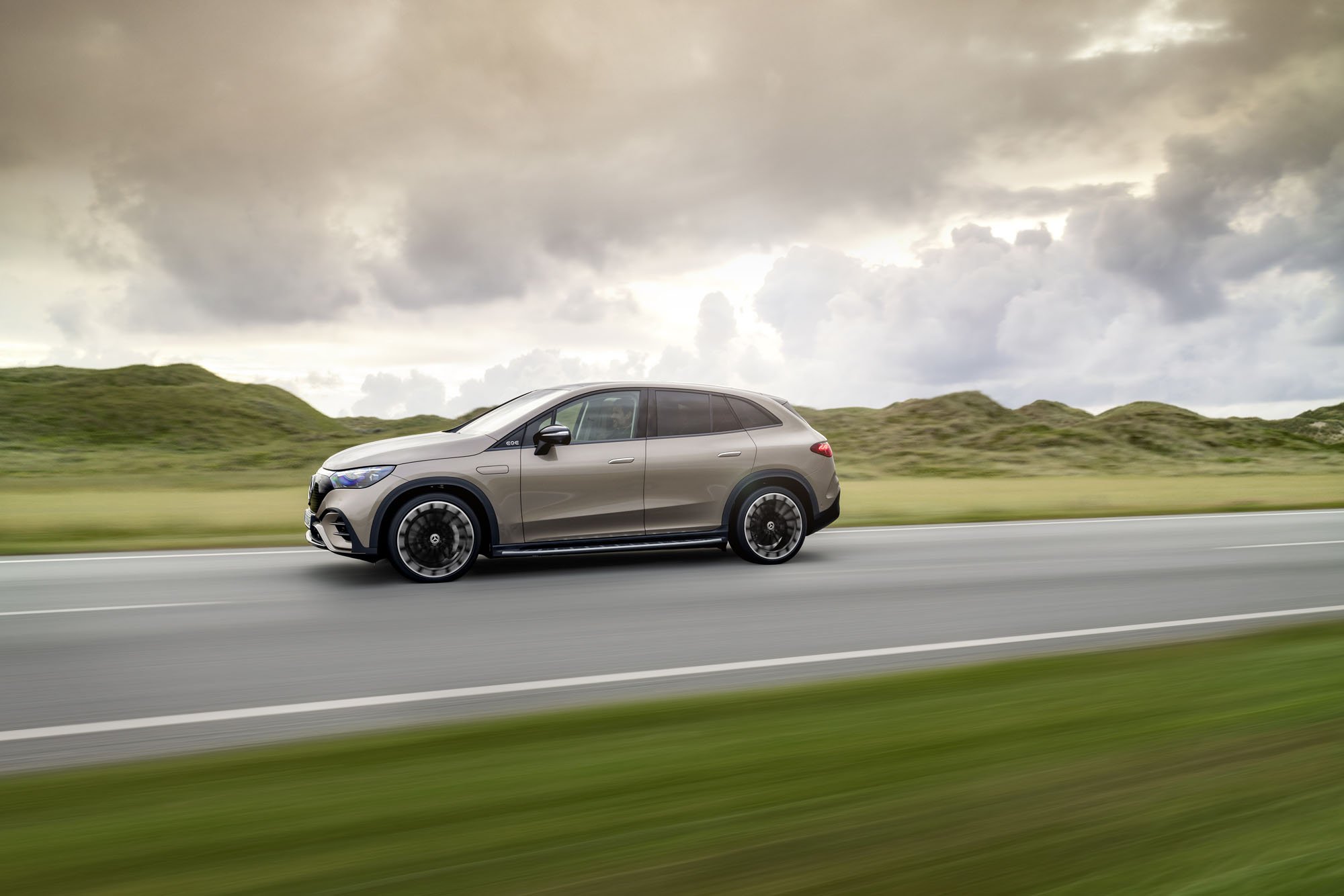 A Deeper Dive: The Mercedes-Benz EQE SUV | EV Performance