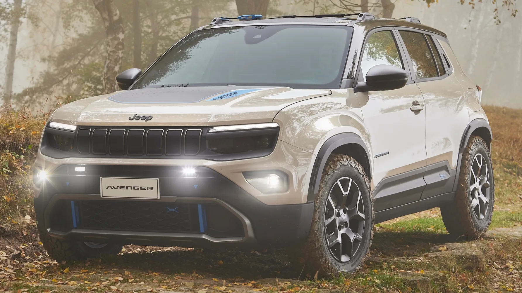 Avenger 4x4, Jeep's Pint-Sized Adventurer - Fully Electric, Fully ...