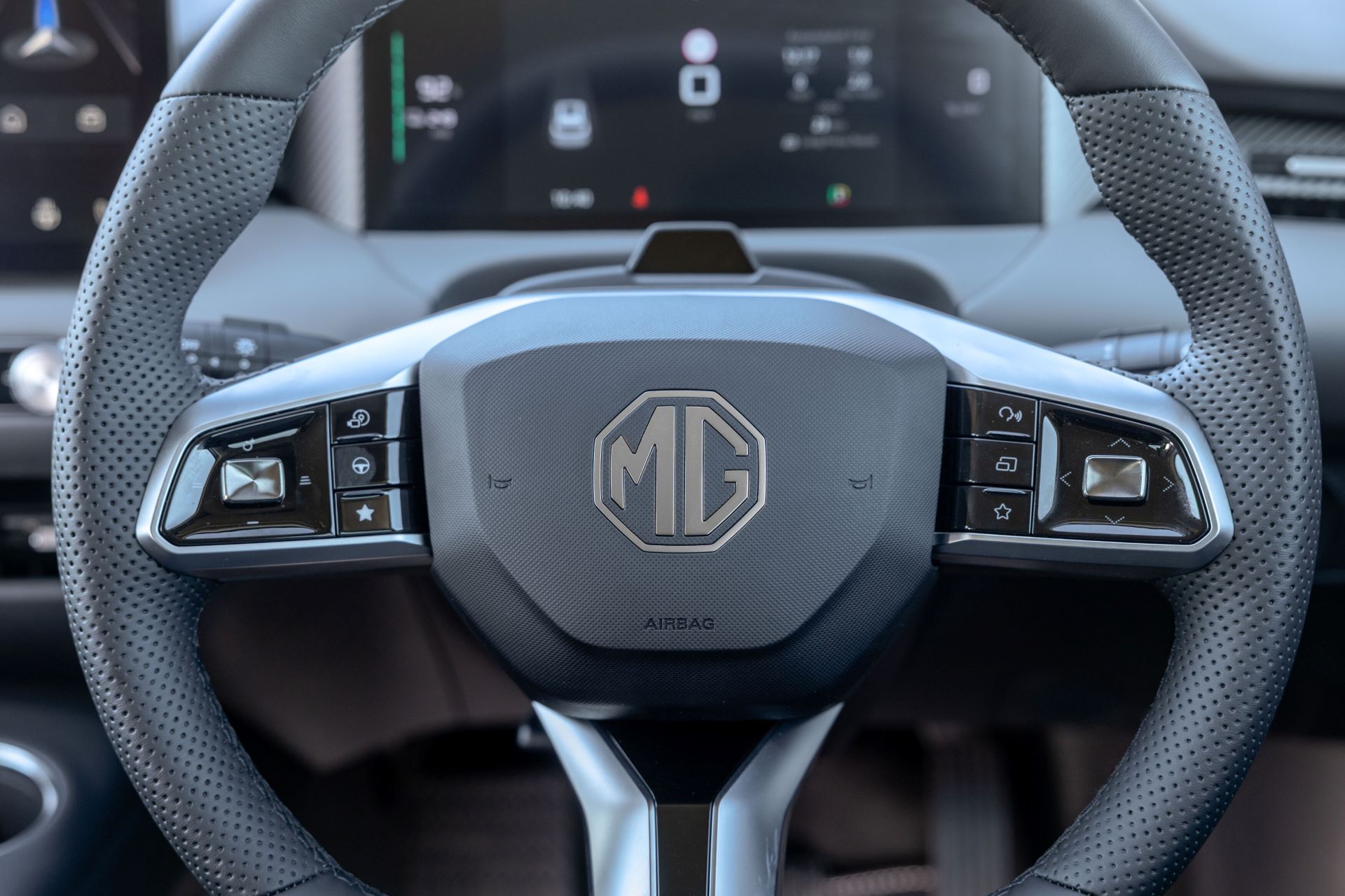 MG MGS5 EV: First Drive | EV Performance