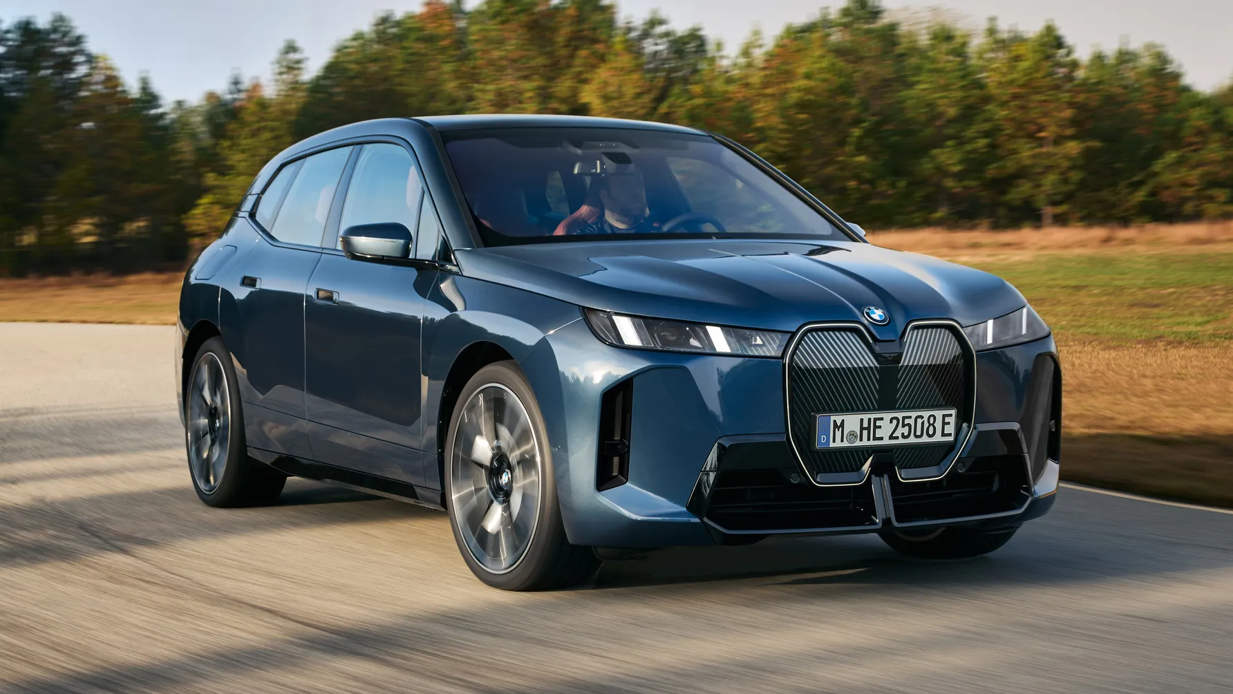 The Facelifted BMW IX: More Power, More Range… And A Glow-in-the-Dark ...