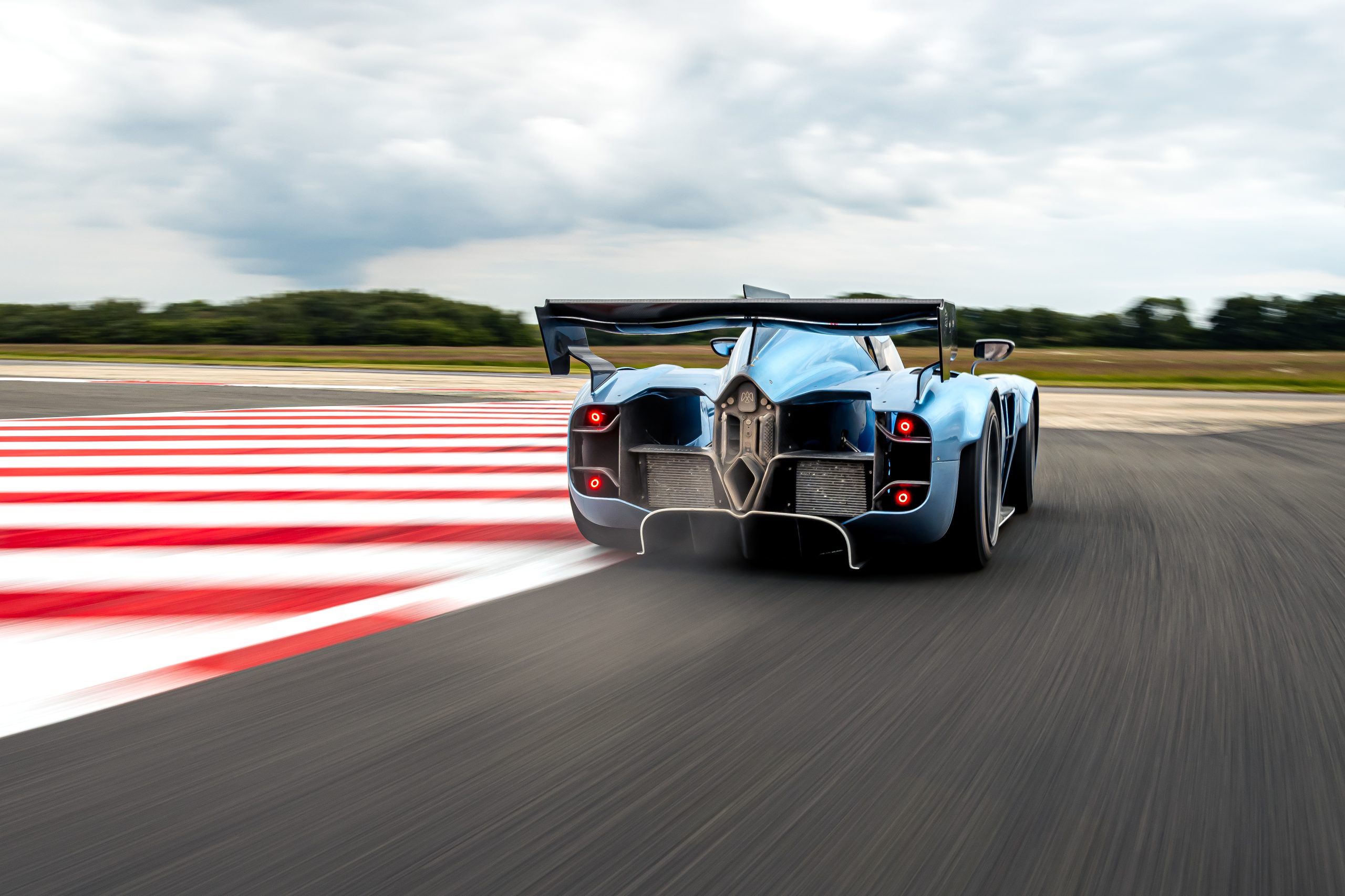 McMurtry Spéirling Obliterates Top Gear Lap Record With Fan-Powered ...